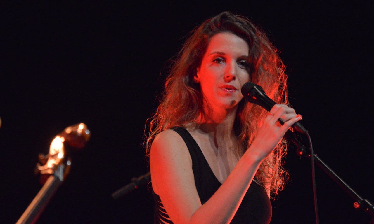 Anna Farrow 2 : Ville de Châteaubernard