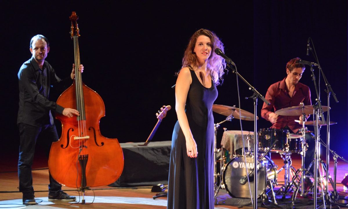 Anna Farrow 3 : Ville de Châteaubernard