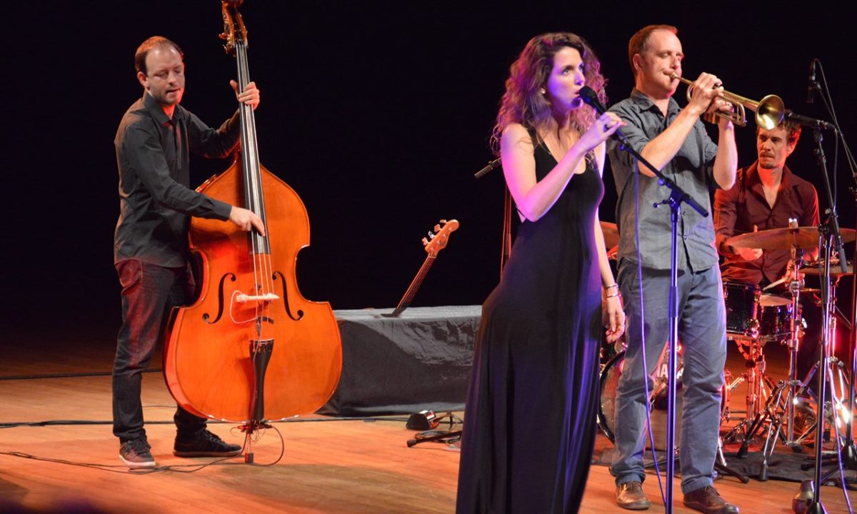 Anna Farrow 4 : Ville de Châteaubernard