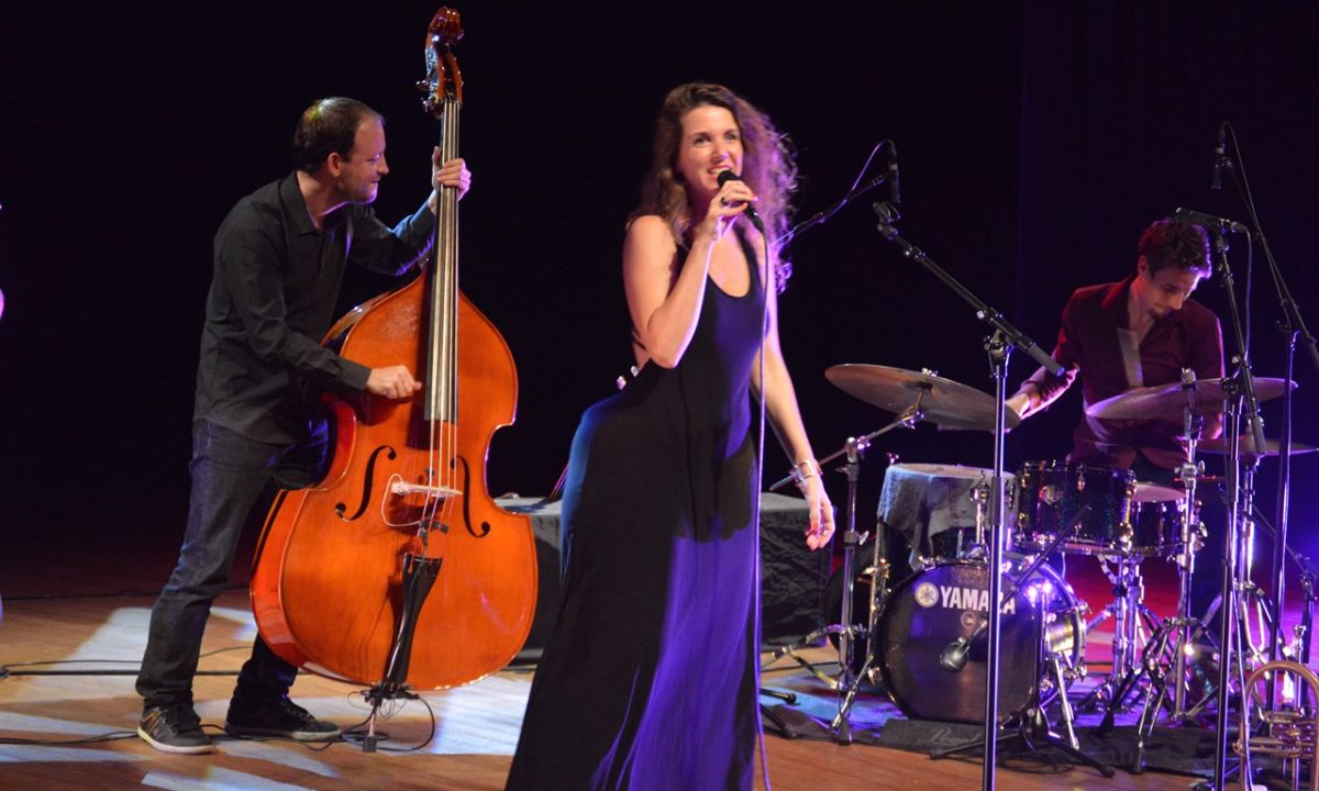 Anna Farrow 6 : Ville de Châteaubernard